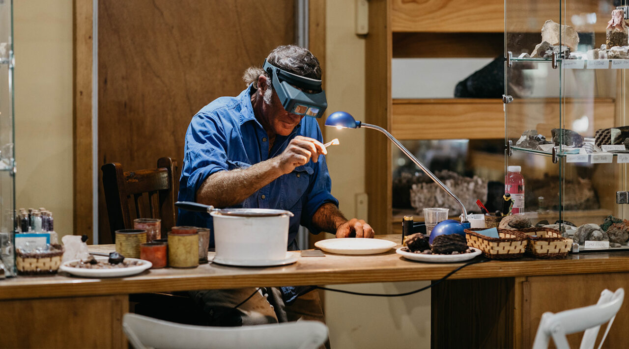 Gem Room - Gemtree Caravan Park